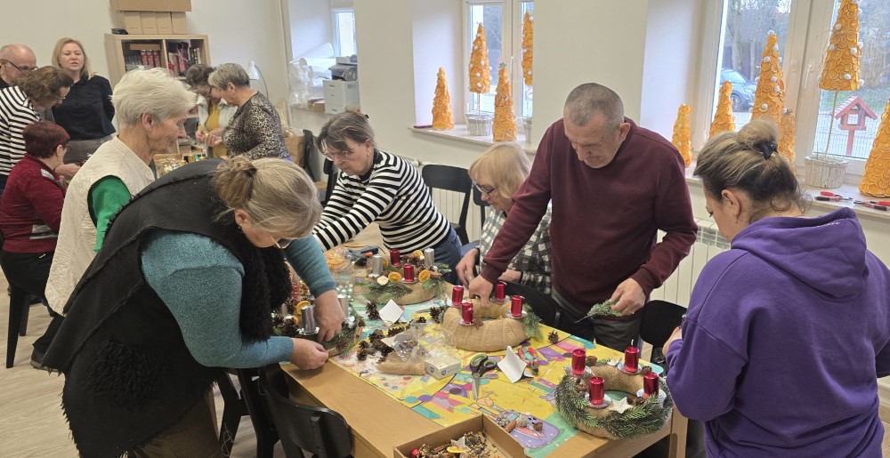 Gmina Raków - „Rękodzieło i tradycja – wianki bożonarodzeniowe”